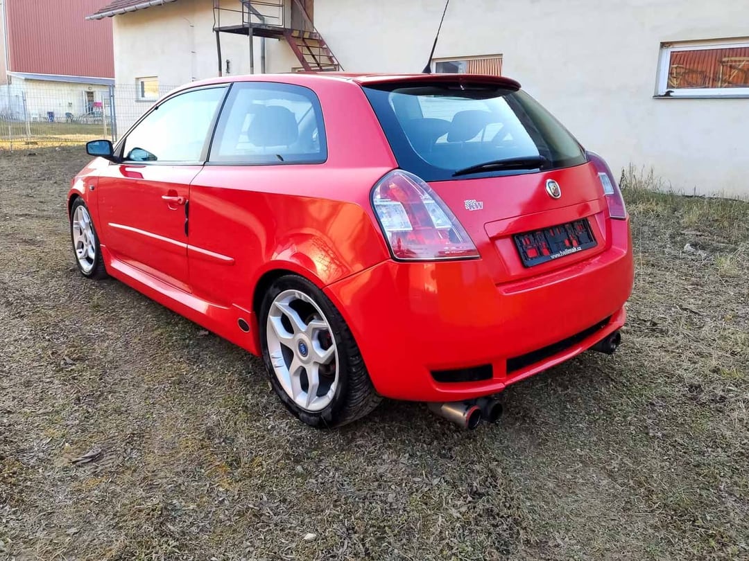 Fiat Stilo Abarth 2.4 20v Schumacher | Swisscars.cz