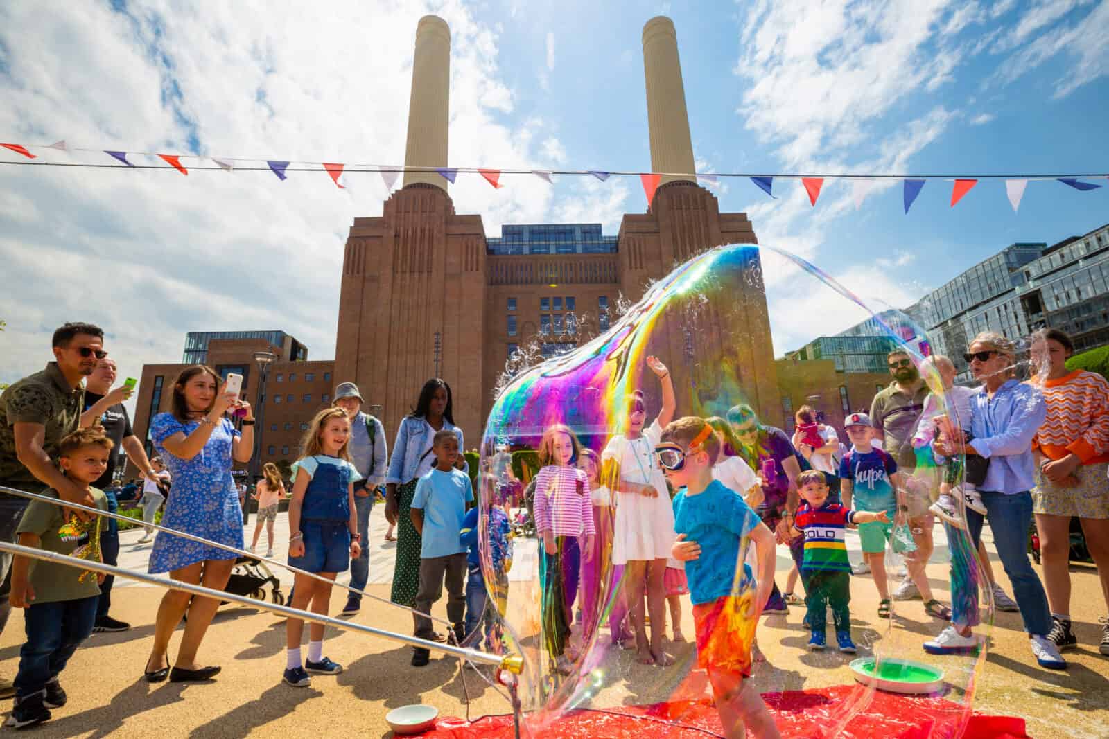 KINGS CORONATION PARTY AT BATTERSEA POWER STATION - Riverside Radio