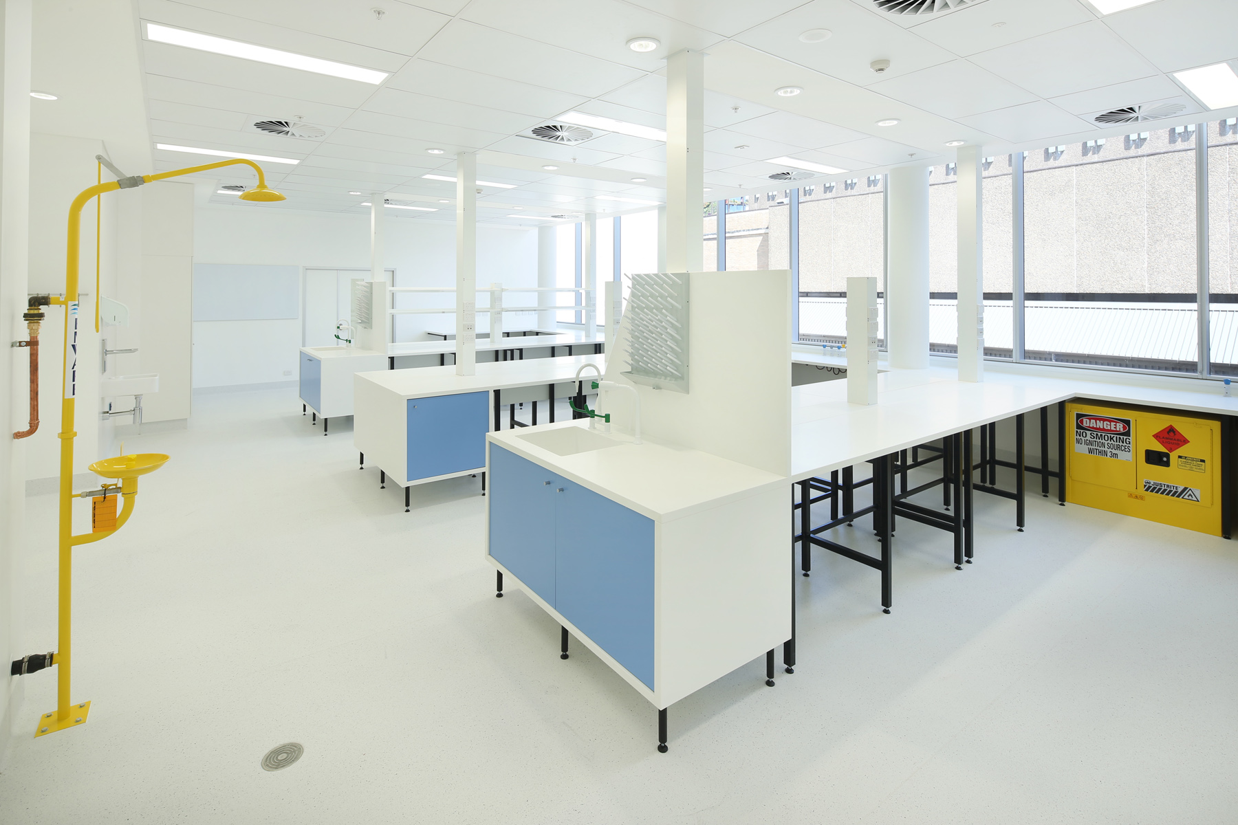 UTS CB04 Science Building | MLP Co.