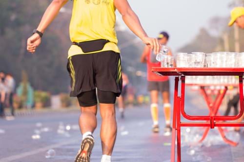 An Athletes Guide to Coping In The Heat | Axis Sports Med
