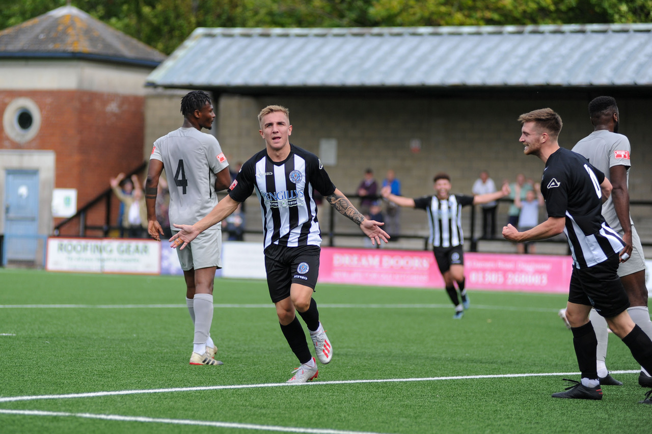 Phillips returns to Rovers