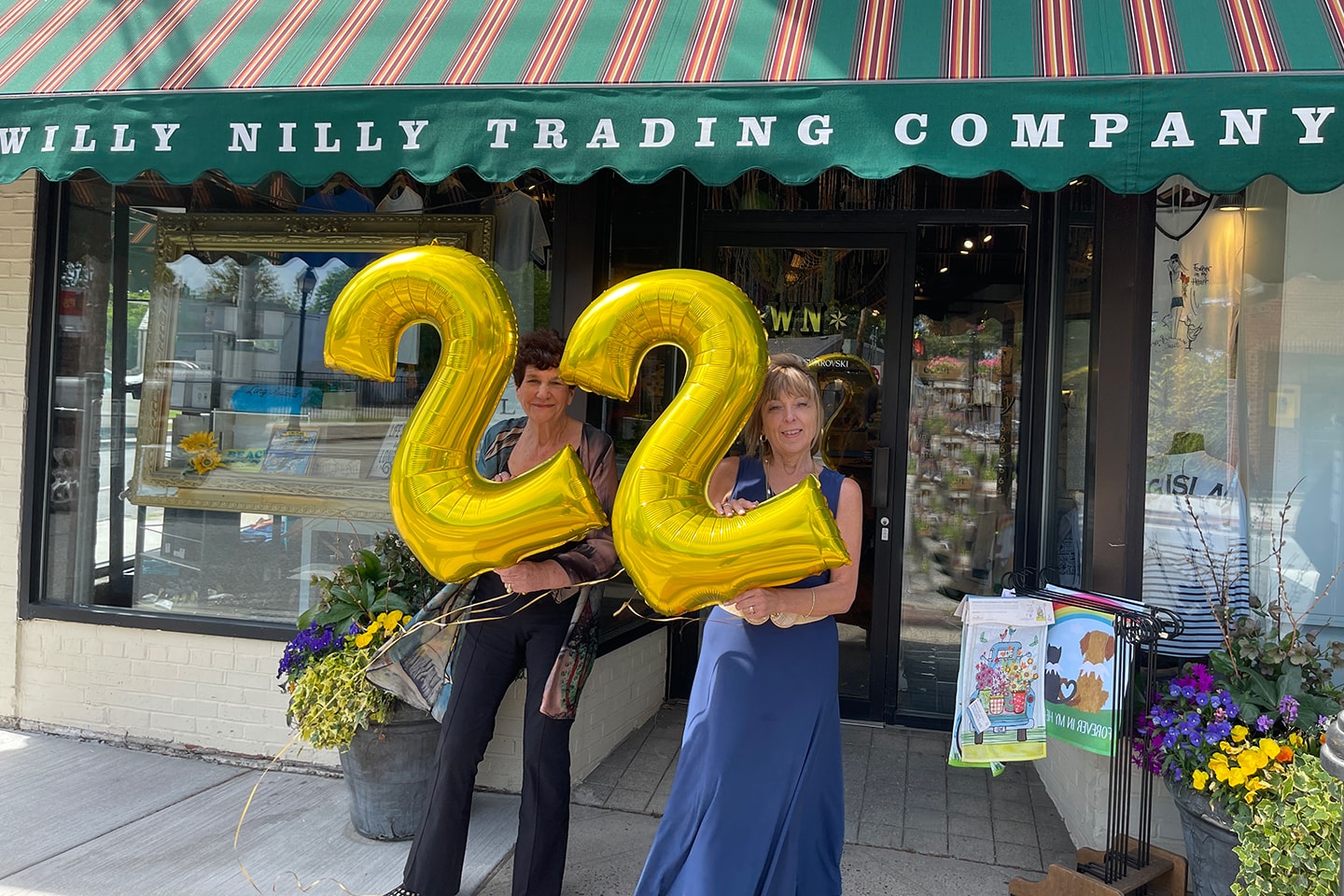 Photo Gallery - Willy Nilly Trading Company