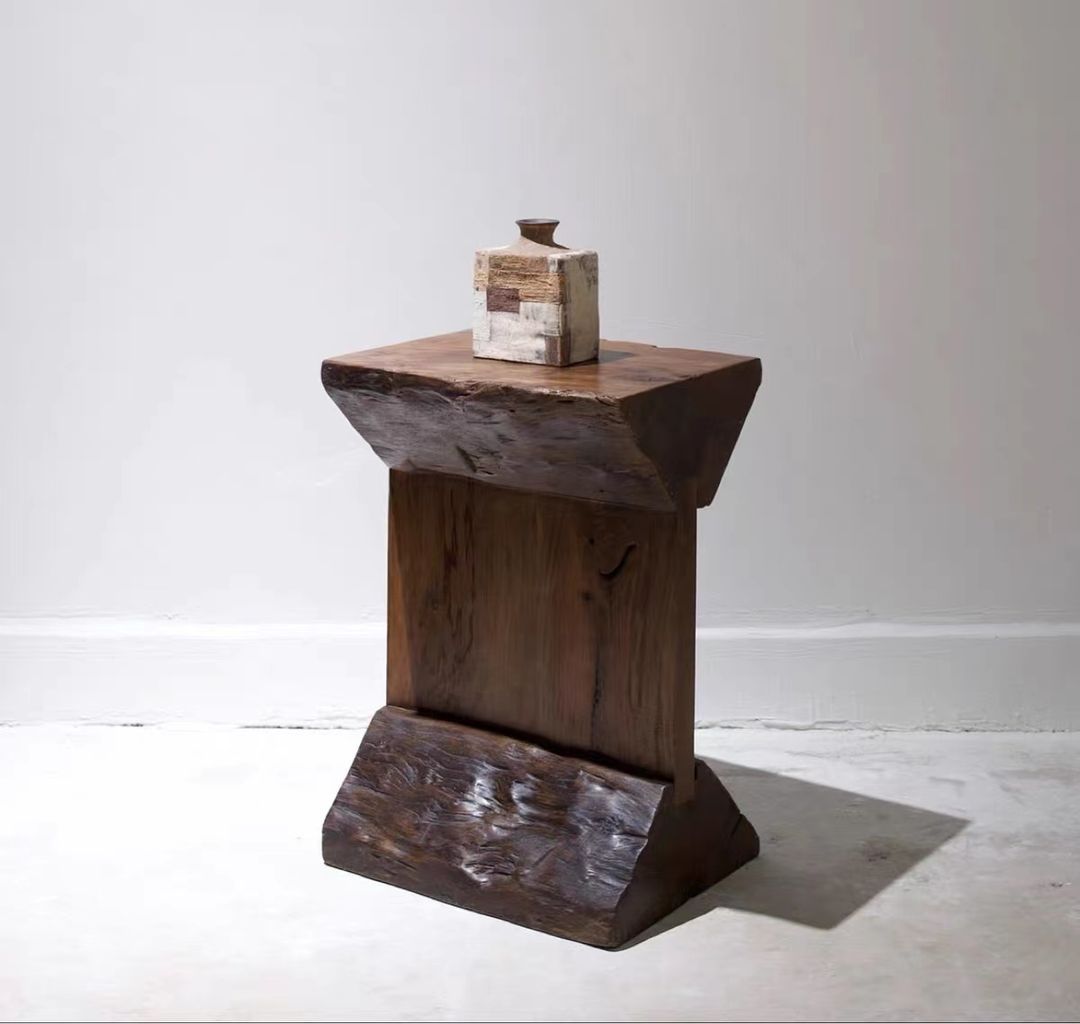 Hourglass Side Table | Living in Design