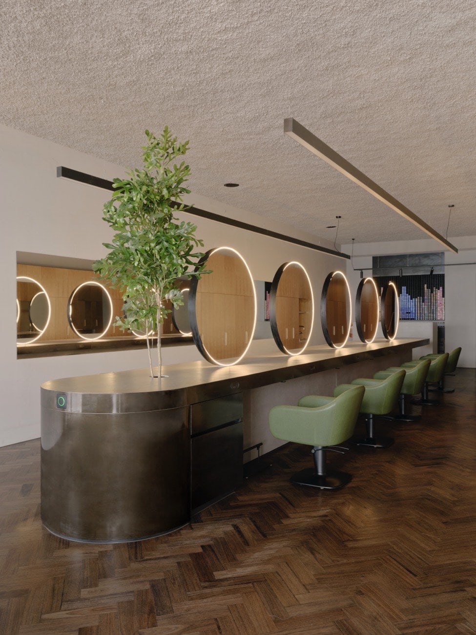 Zucci Salon by Breathe