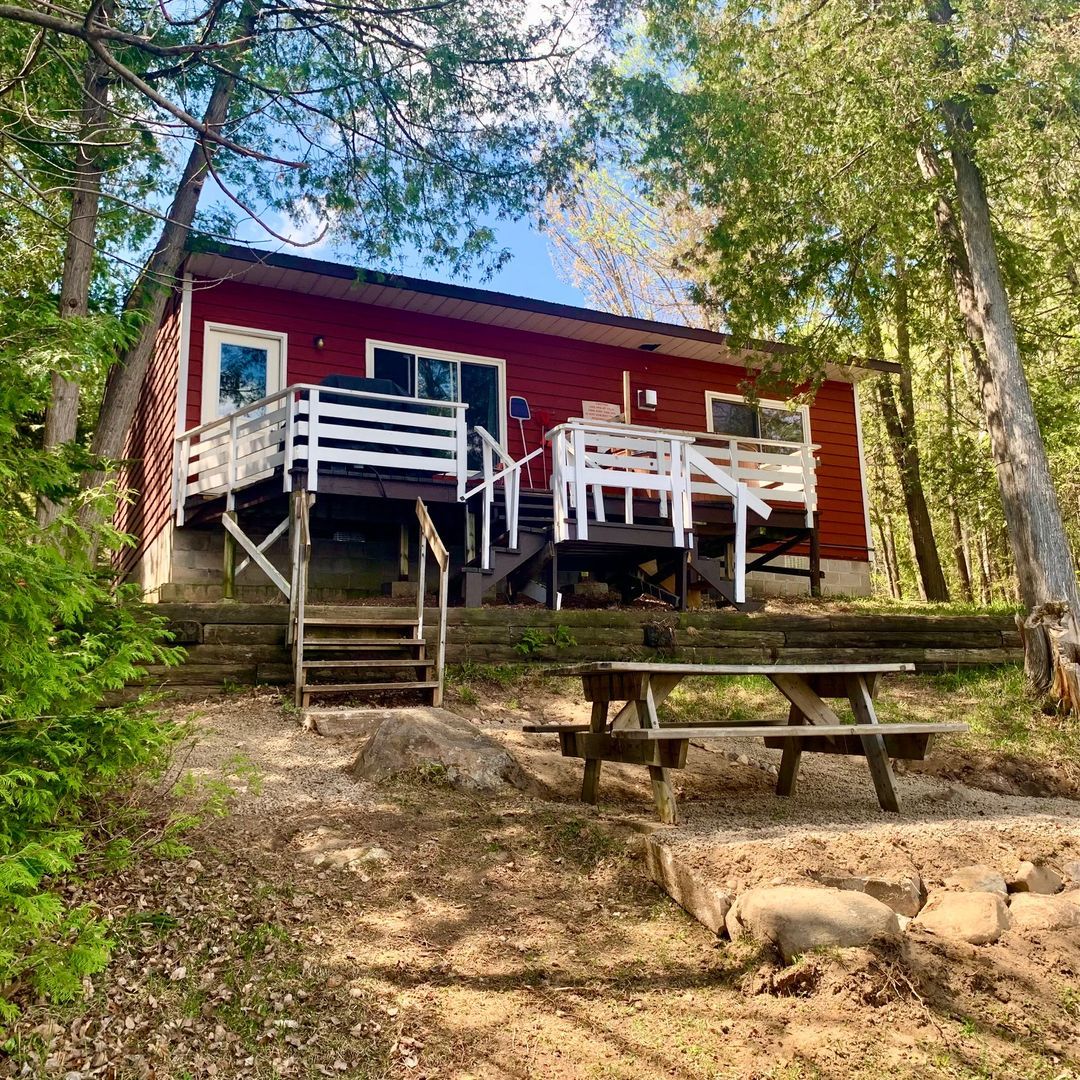 Barry's Bay Cottages | Find your dream cottage rental