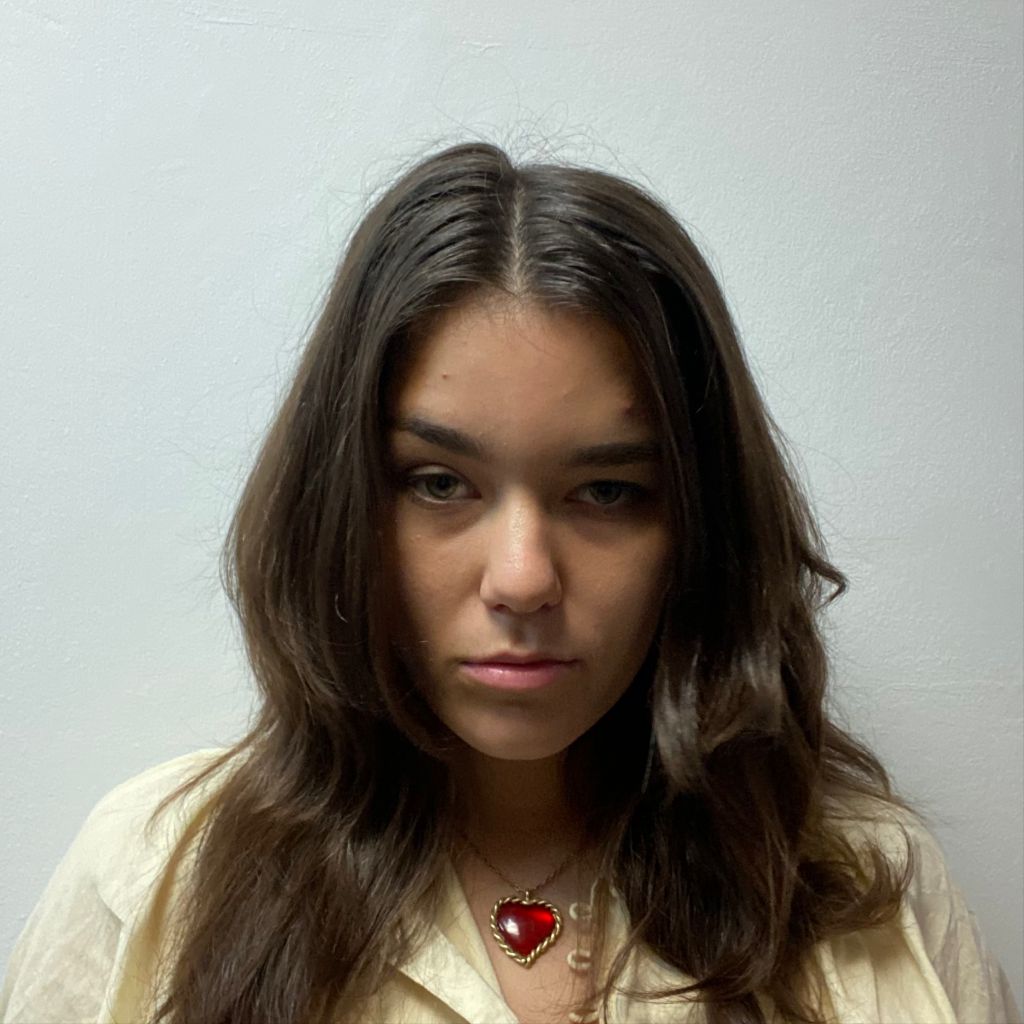 Emily Noble's Instagram, Twitter & Facebook on IDCrawl