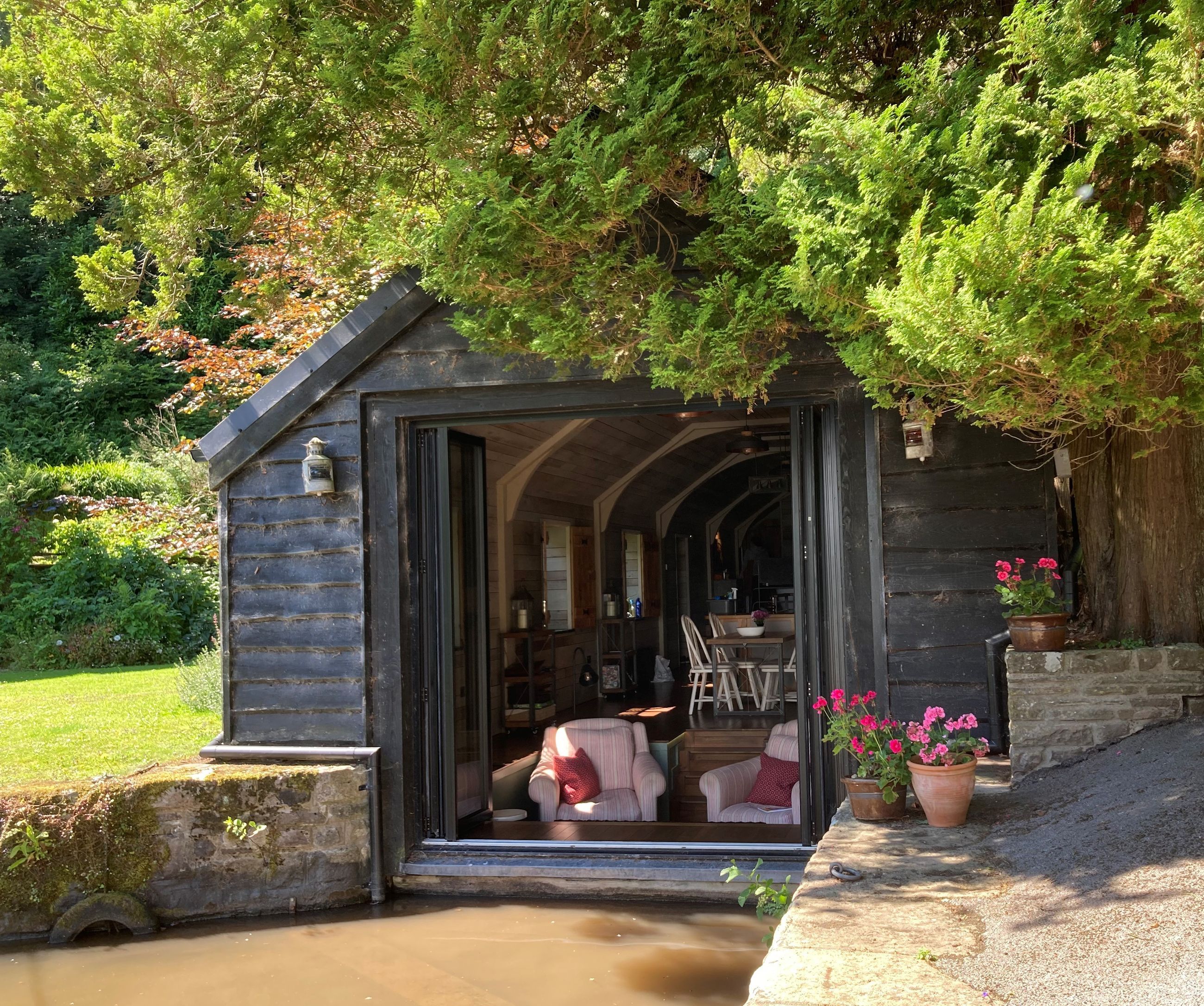 5 Star Cottages | Home | Beacon Park Cottages