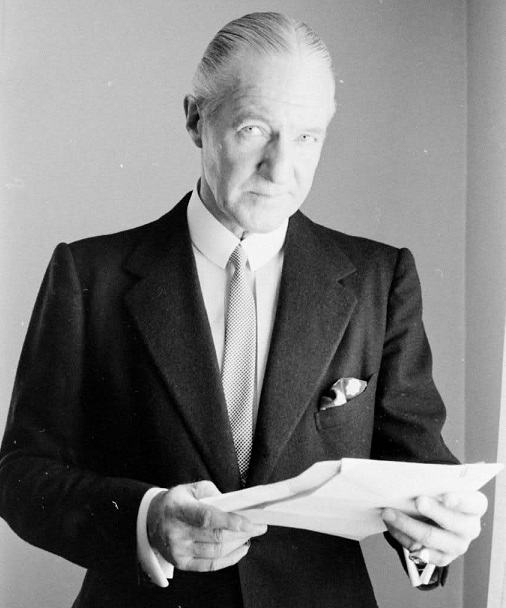 The art of wearing clothes