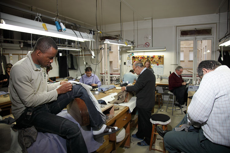 Voyage au coeur de la Maison Cifonelli : premières images…