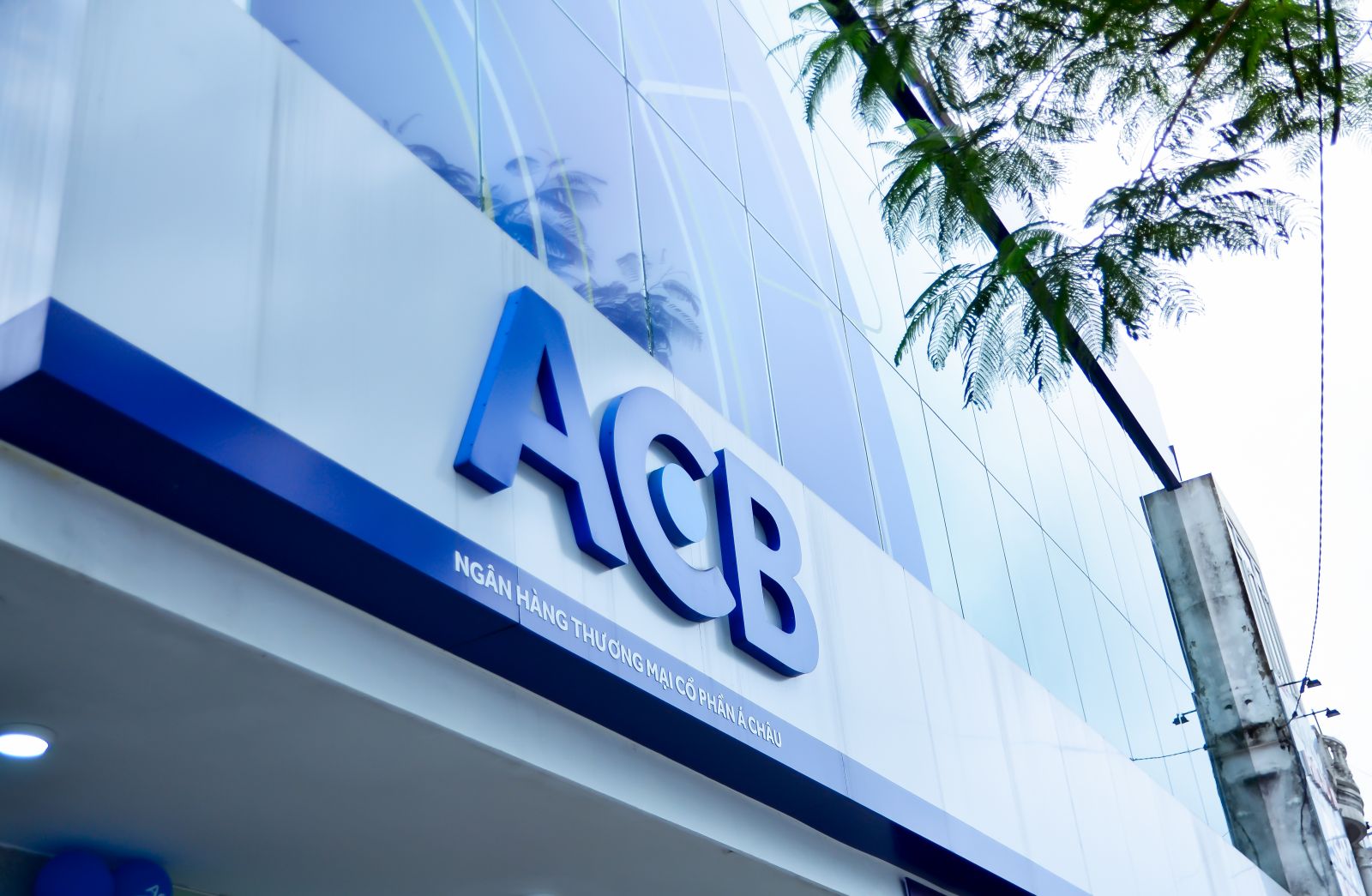 ACB Bank Rebranding Inspiring Strong Customer Relationships ACB Bank Rebranding Inspiring Strong Customer Relationships
