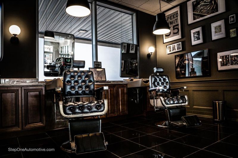 Clark's Barber Lounge [& Barbershops]