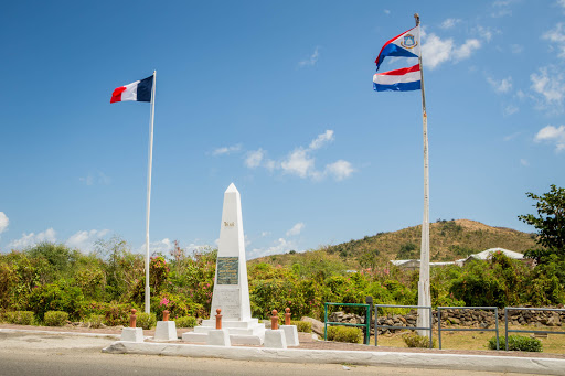 Border Division in St. Maarten