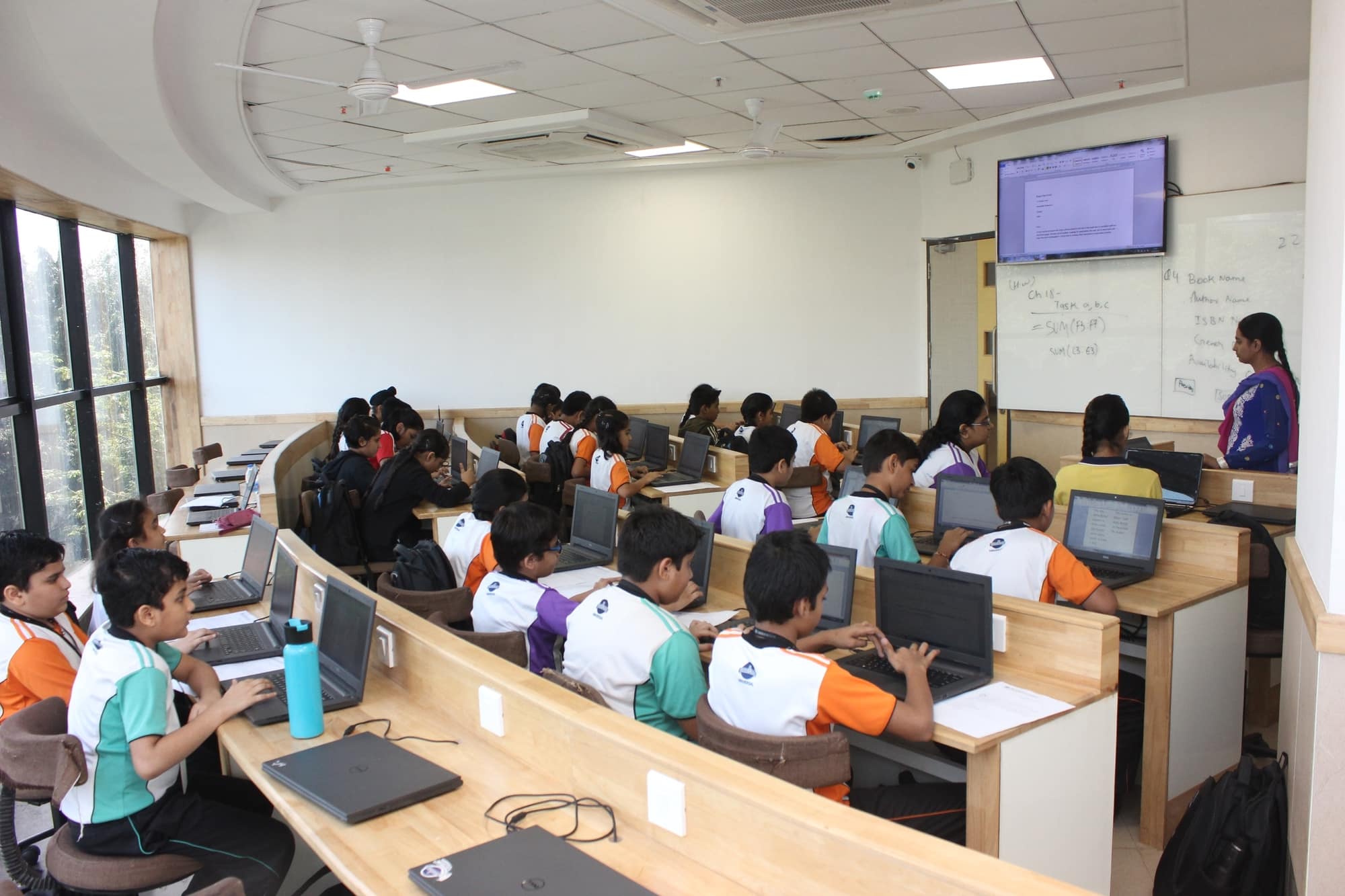 The Universal School • a Universal Education institute