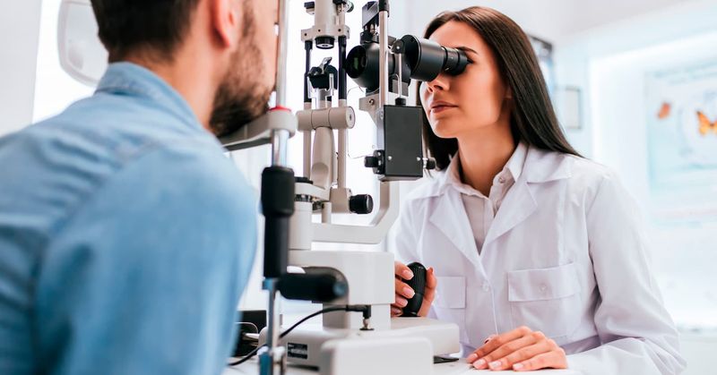 Presumed Ocular Histoplasmosis Syndrome (POHS) Treatment in Chicago, IL ...