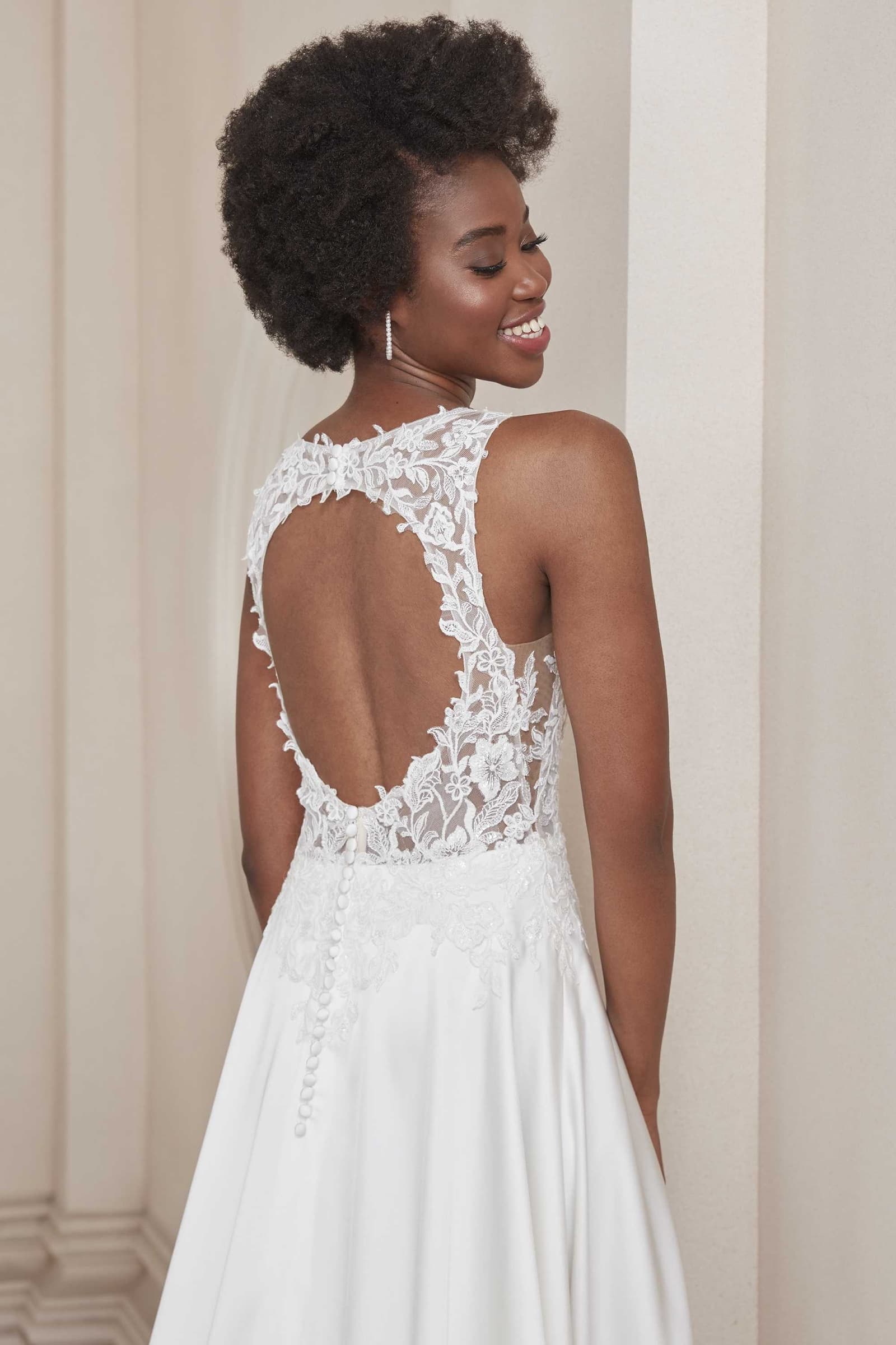 Adore | Reading Bridal Outlet Cincinnati