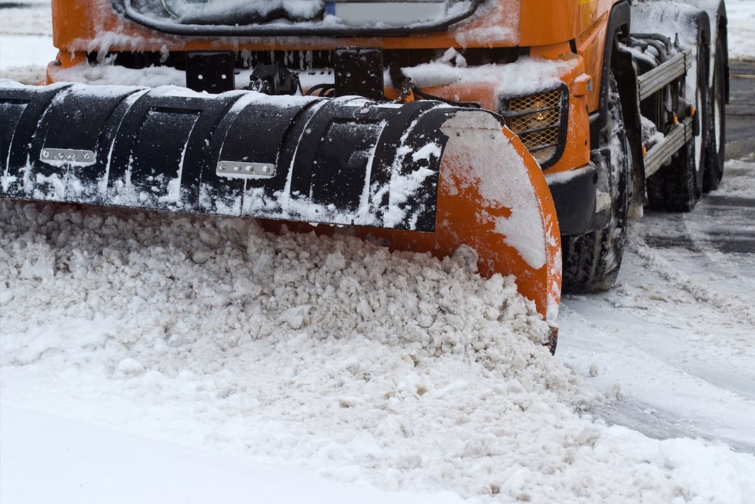 How Many Inches of Snow Before You Plow? [Commercial Plowing 101 ...