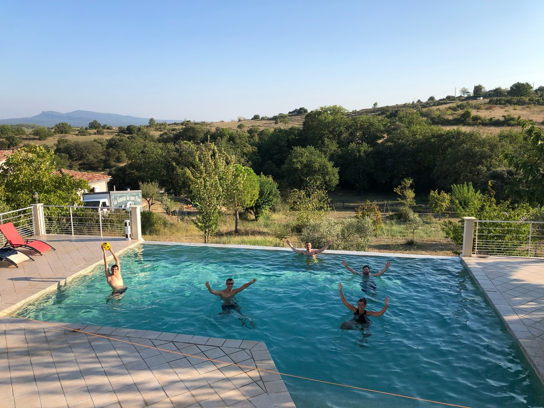 Qui sommes-nous ? • Lumeen, la réalité virtuelle sociale et thérapeutique