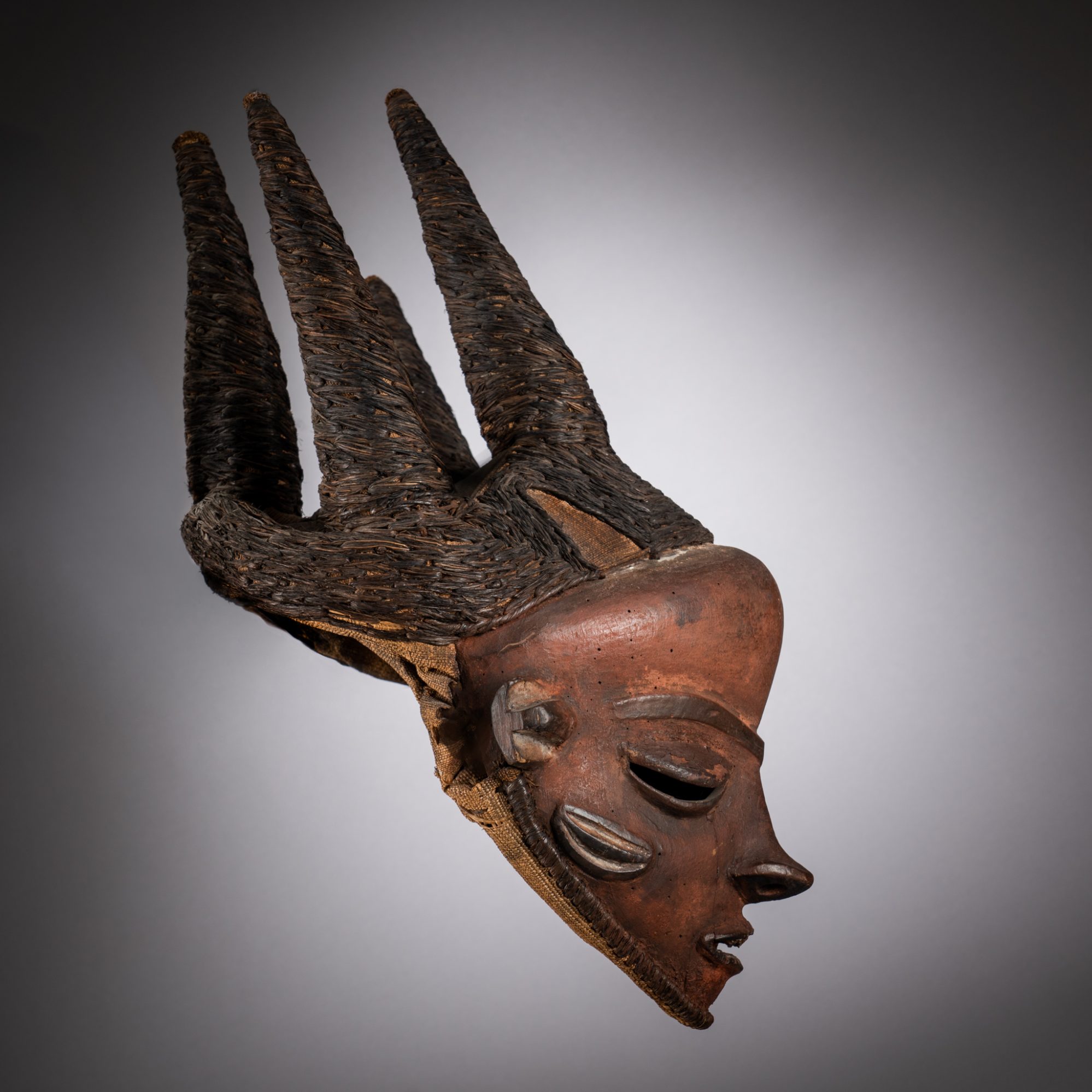 Jacaranda - Pende Mask