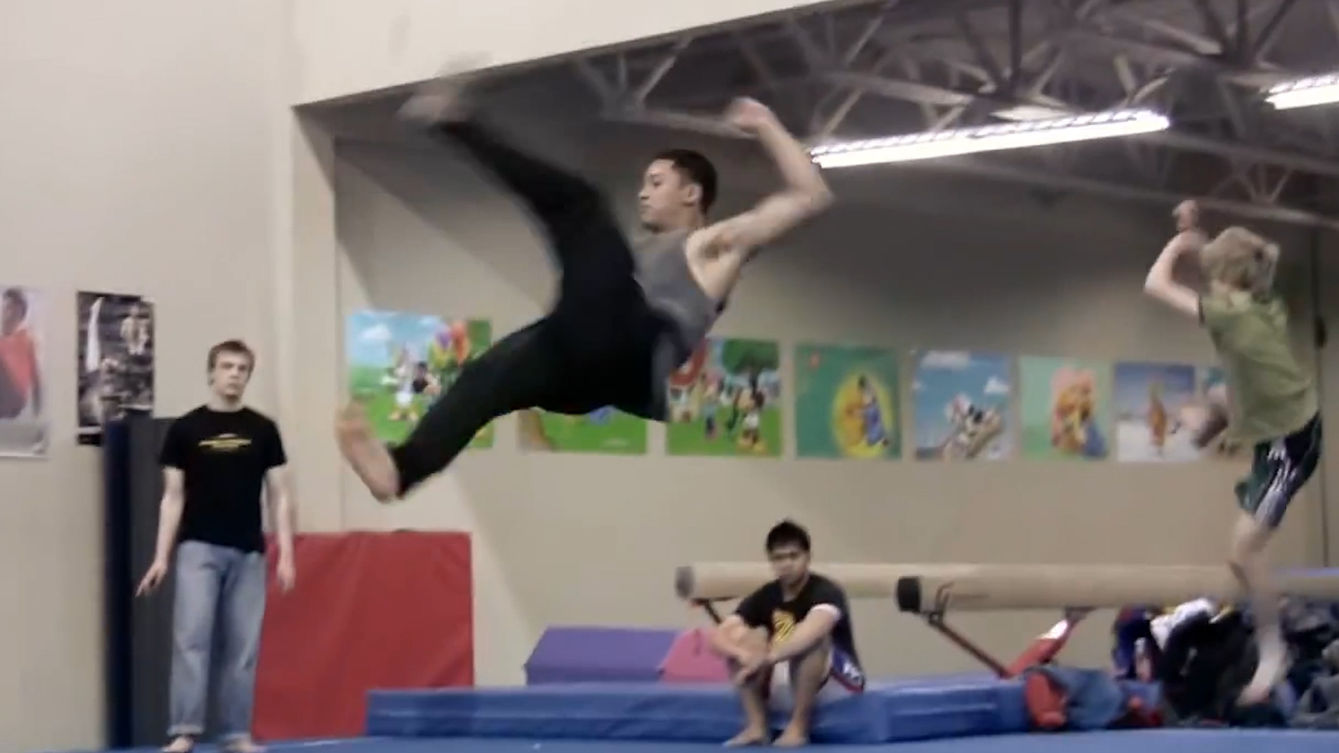 Butterfly Twist Shuriken Hyperhook