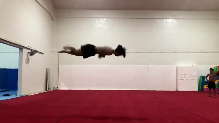 Triple Full Hyperhook