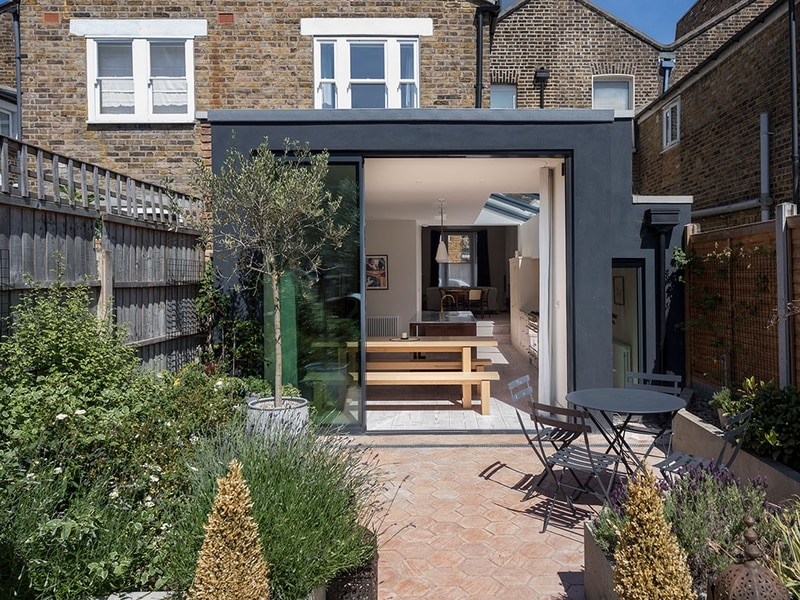 Redline Building Services - Expert Builders in London - Get A Free Quote Today