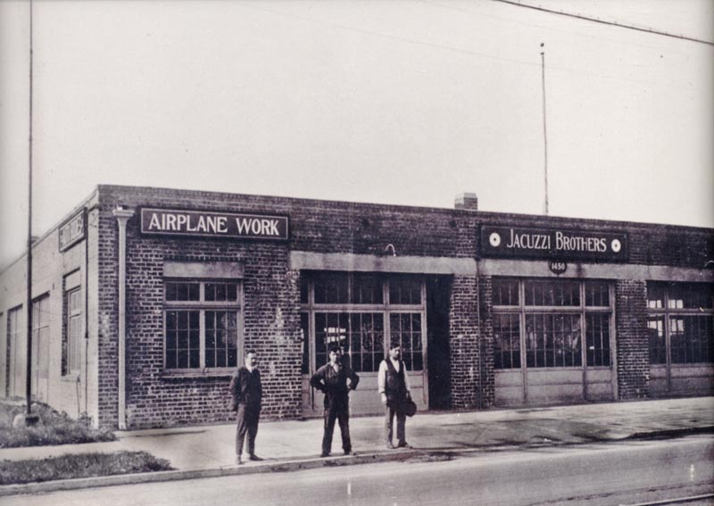 Un enfant est malade et souffre. Son oncle, Candido Jacuzzi, invente le spa