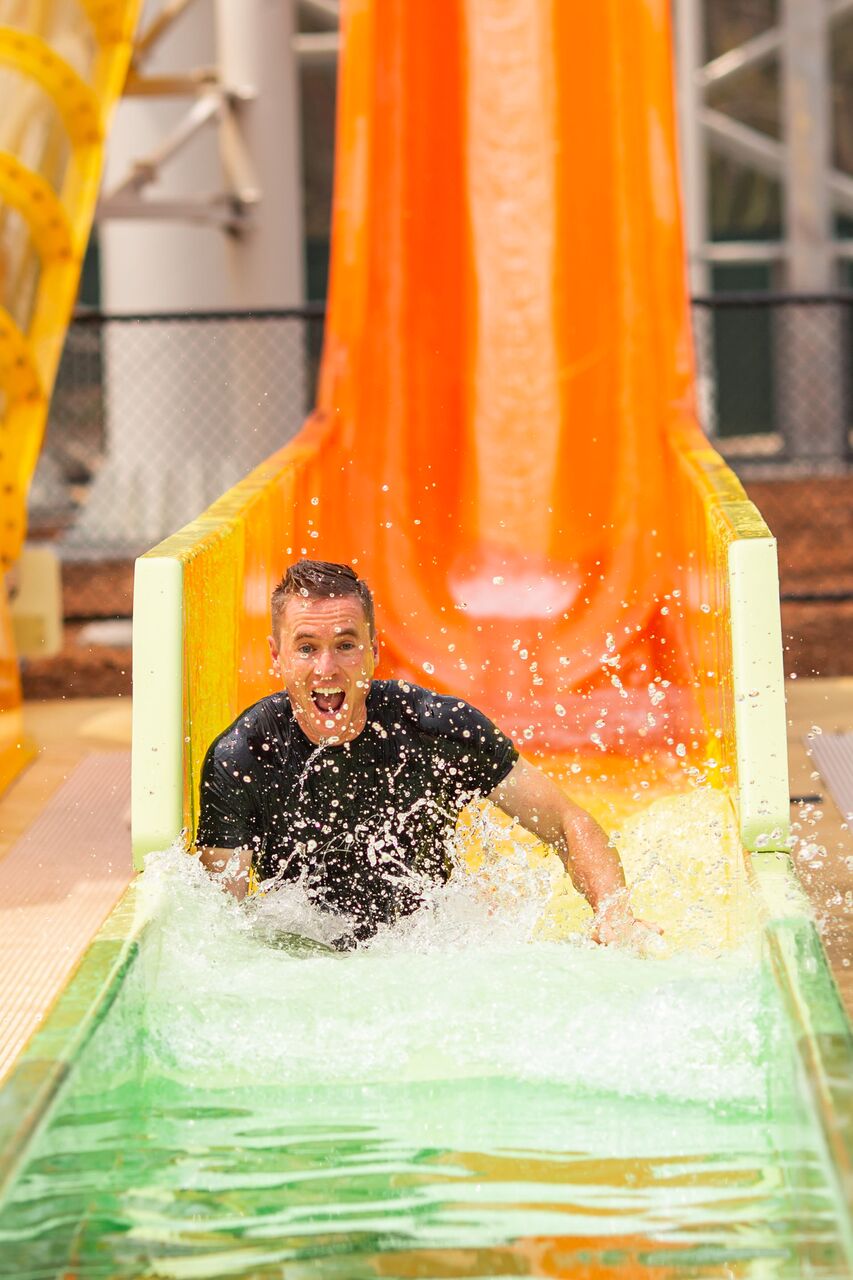 We put the new slides at Outback Splash to the test! | Perth Underground