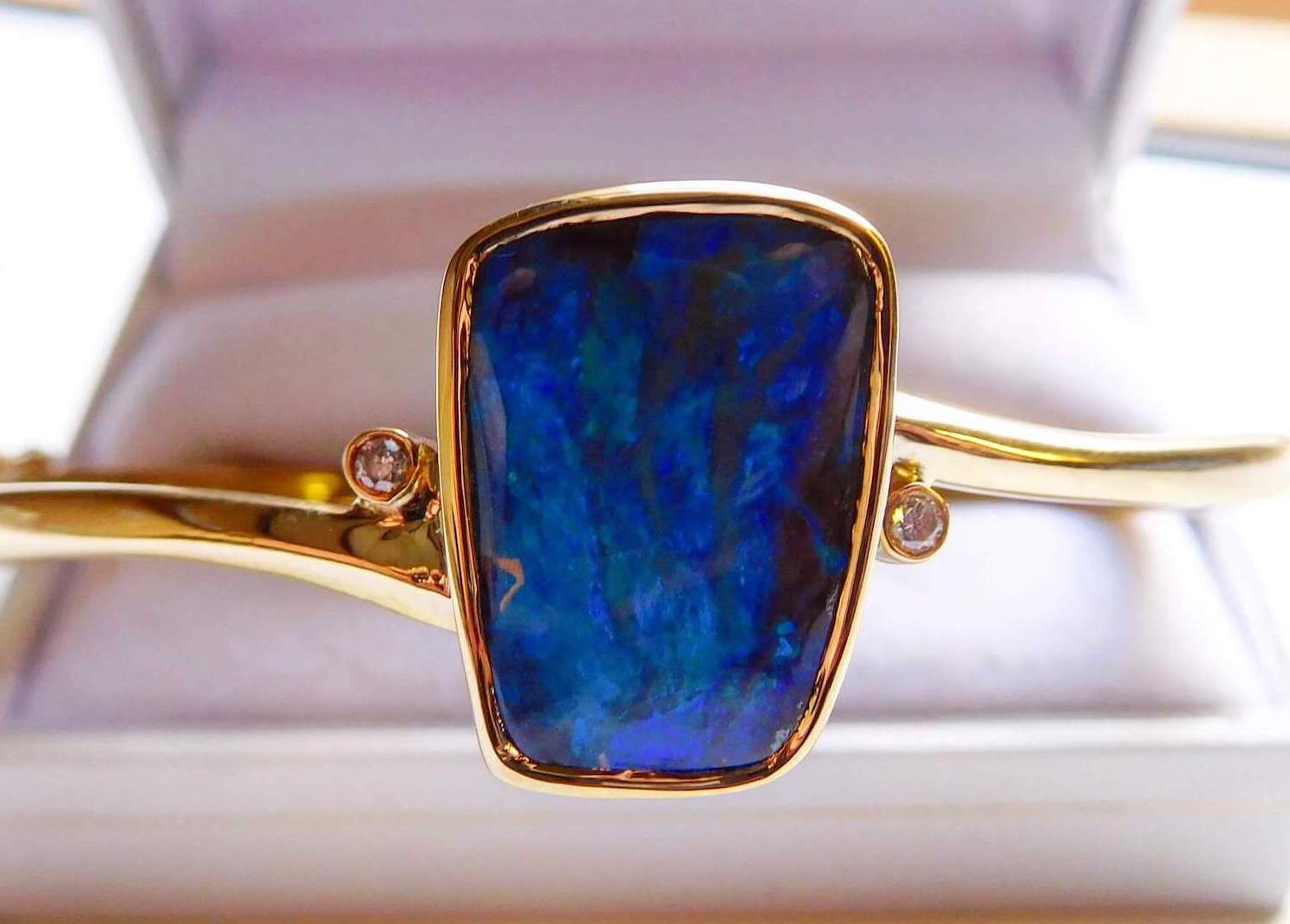 Quilpie Opals: A Beautiful Piece of Jewellery, and Australian History ...