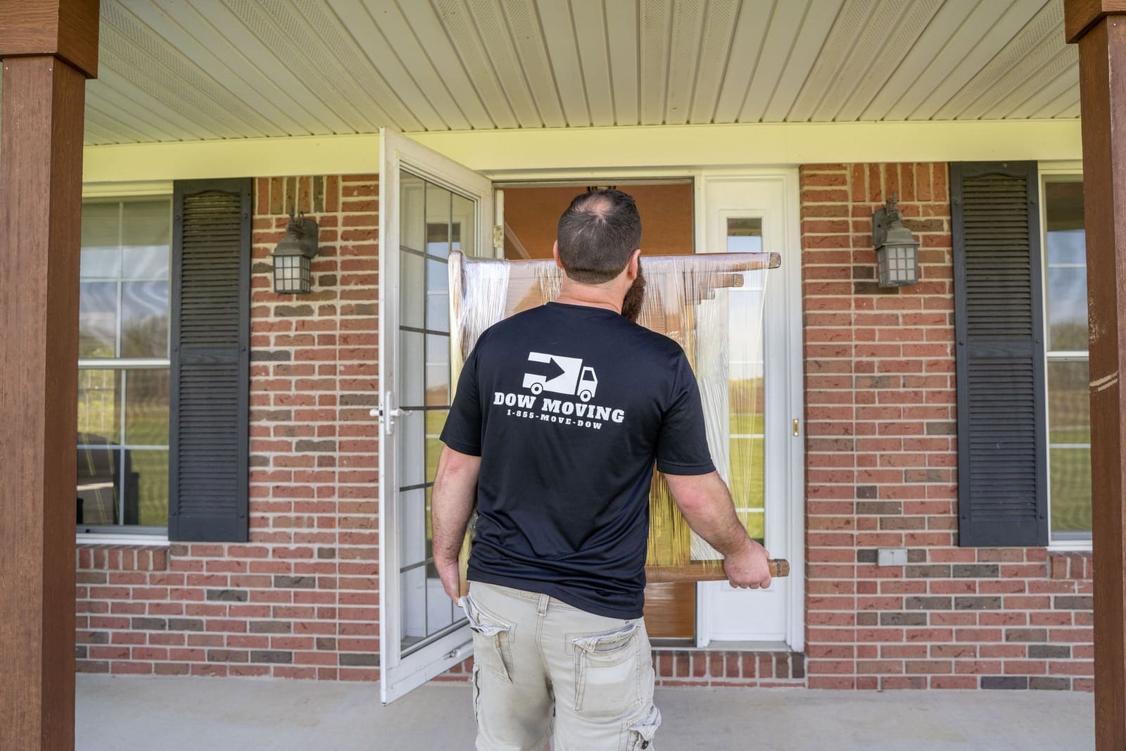 Dow Moving | We Make Moving Stress-Free