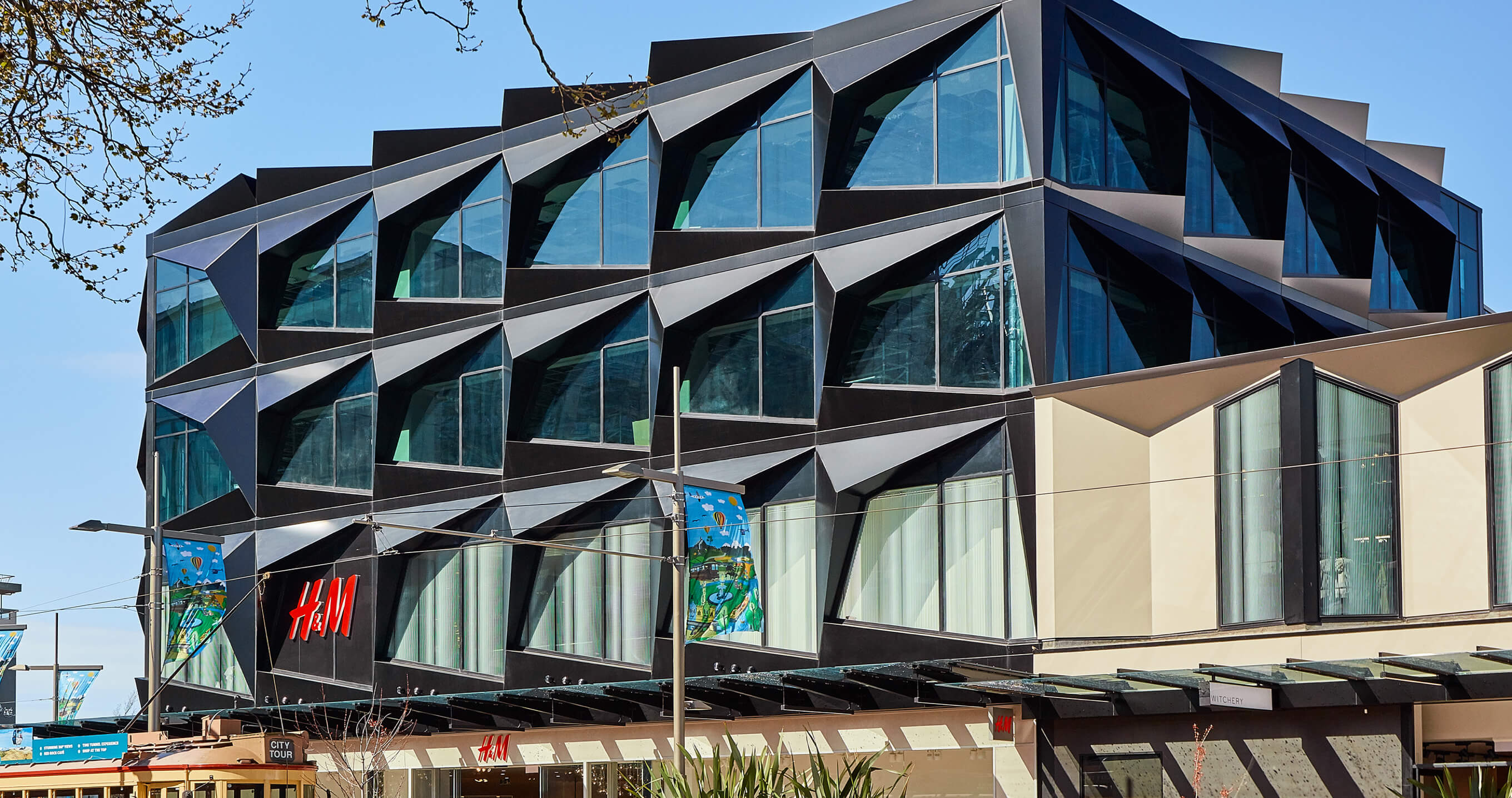 ALPOLIC®/fr | Cladding - Building Solutions