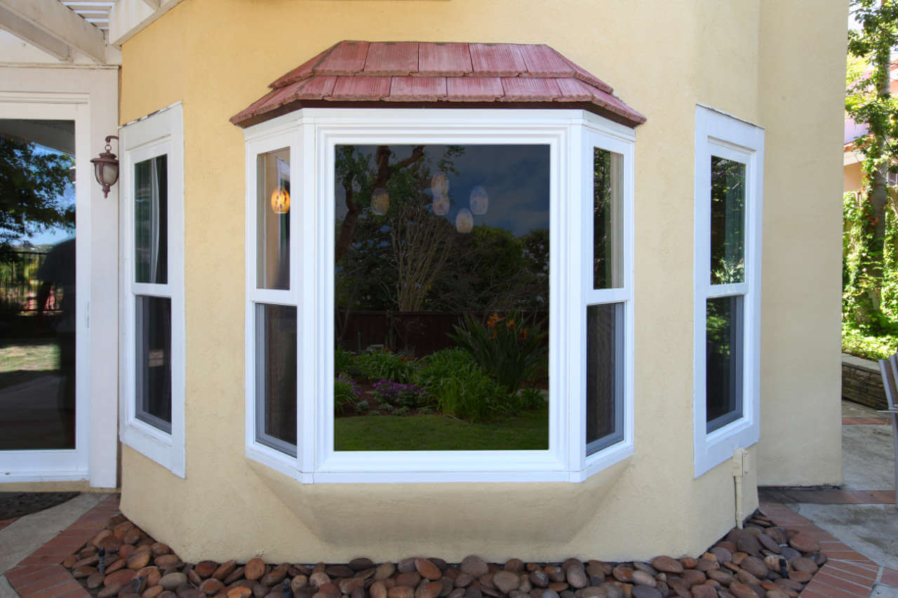 Everything You Need to Know About Vinyl Replacement Windows