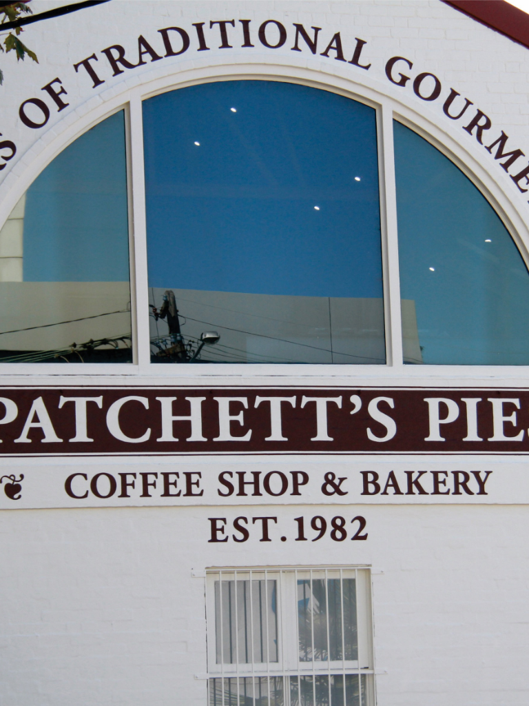 Hand Painted Signwriting - Adversigns