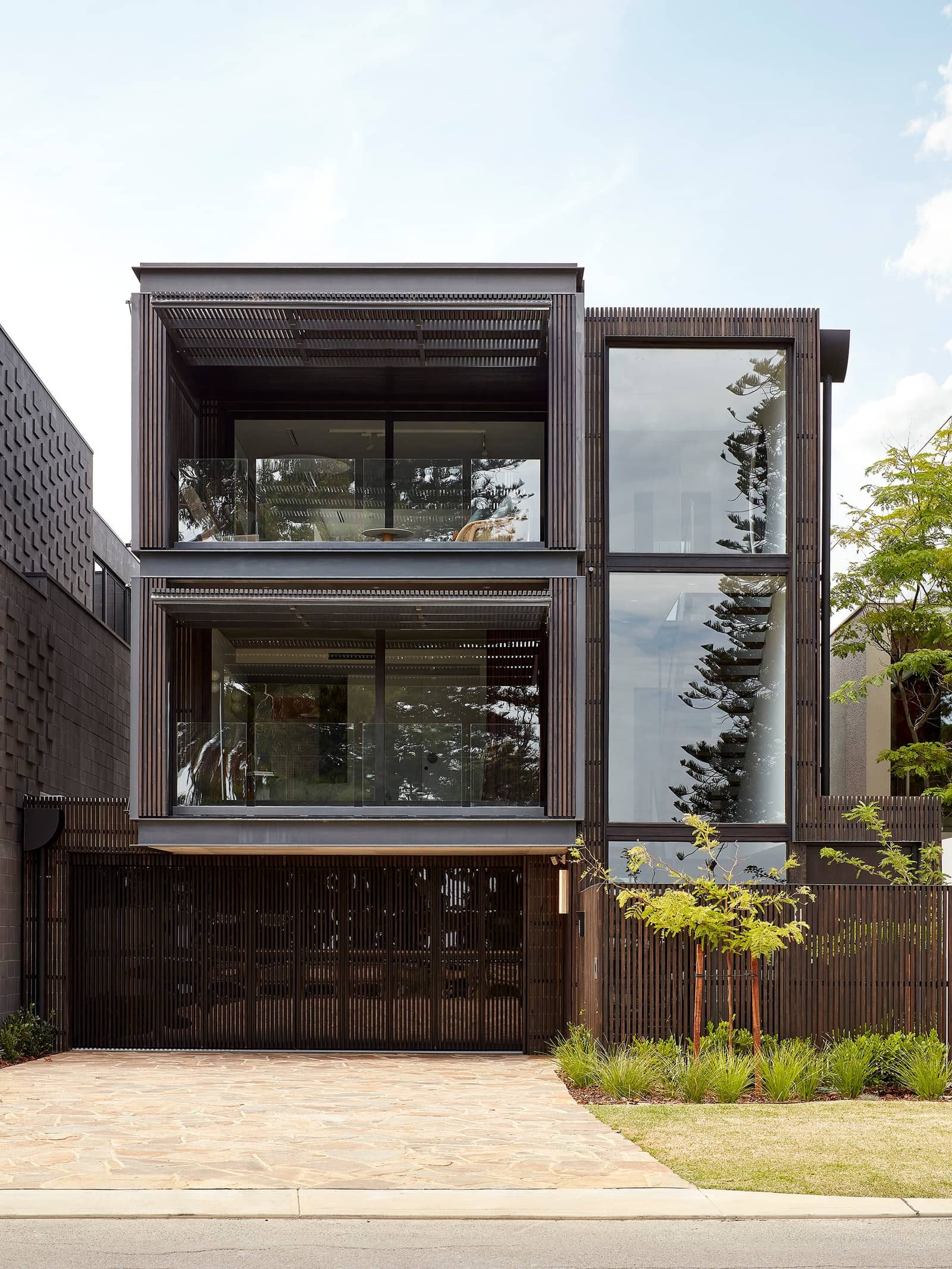 shutter house | Project