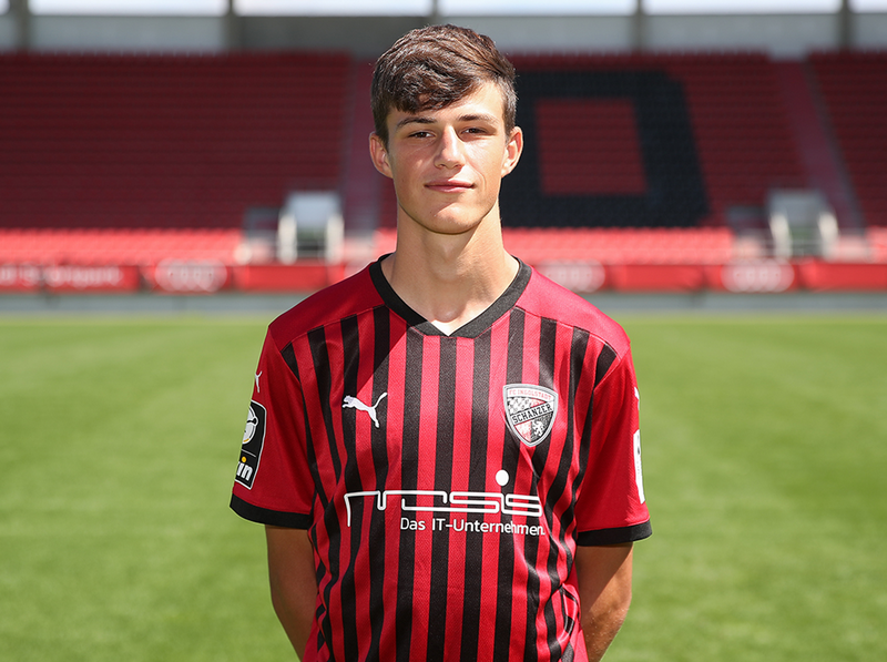 Merlin Röhl: Germany's hidden gem