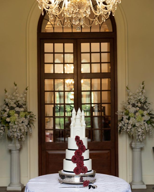 Posh & Cake - The Cakes | Luxurious Wedding Cakes and Celebration Cakes ...