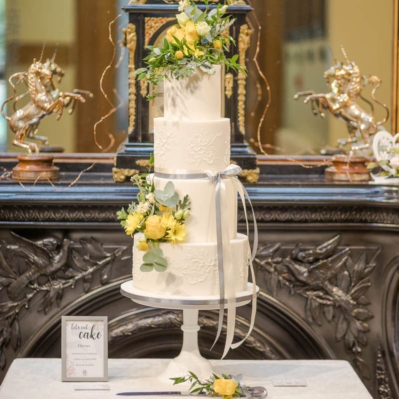 Posh & Cake | Wedding Cakes - Luxurious Wedding Cakes and Celebrations ...