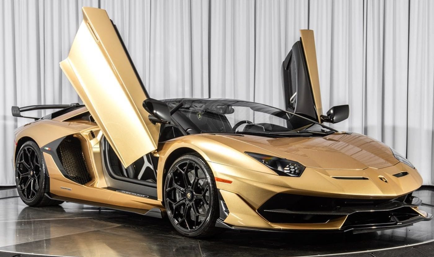 Oros Elios | Lamborghini's pearl bronze color. | Exotic Car Colors