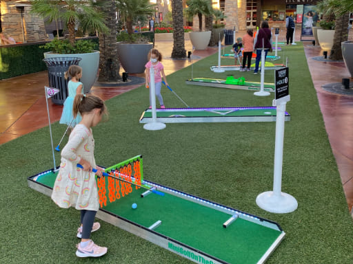 Arizona’s Portable Mini Golf That Comes To You | Mini Golf On The Go