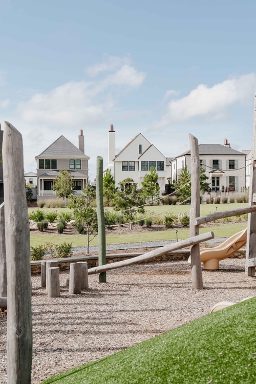 Trilith Town Stage Mural a Tribute to Creative Community