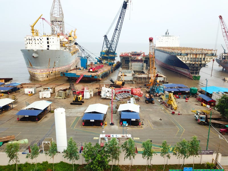 Alang largest ship recycling yard in the world