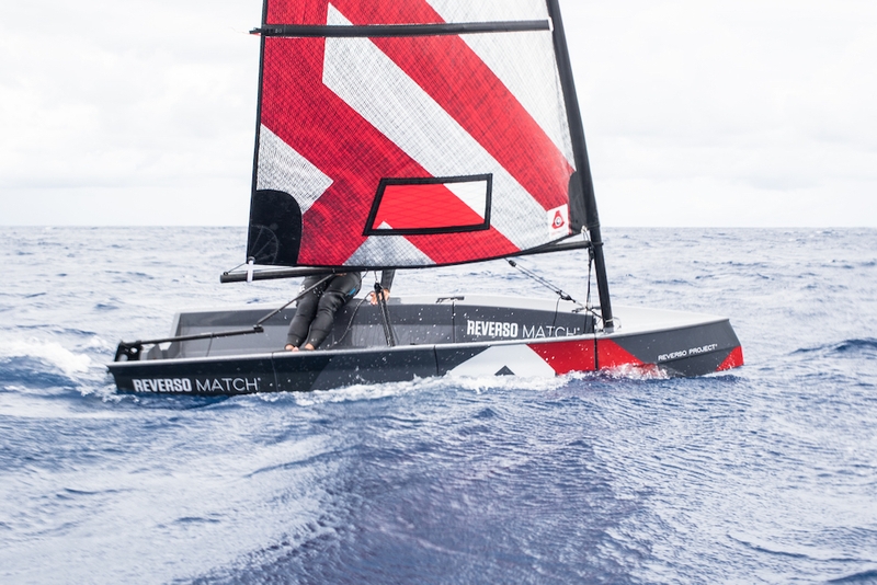 Fastest small sailboat - Fastest Sailing Dinghy - Reverso