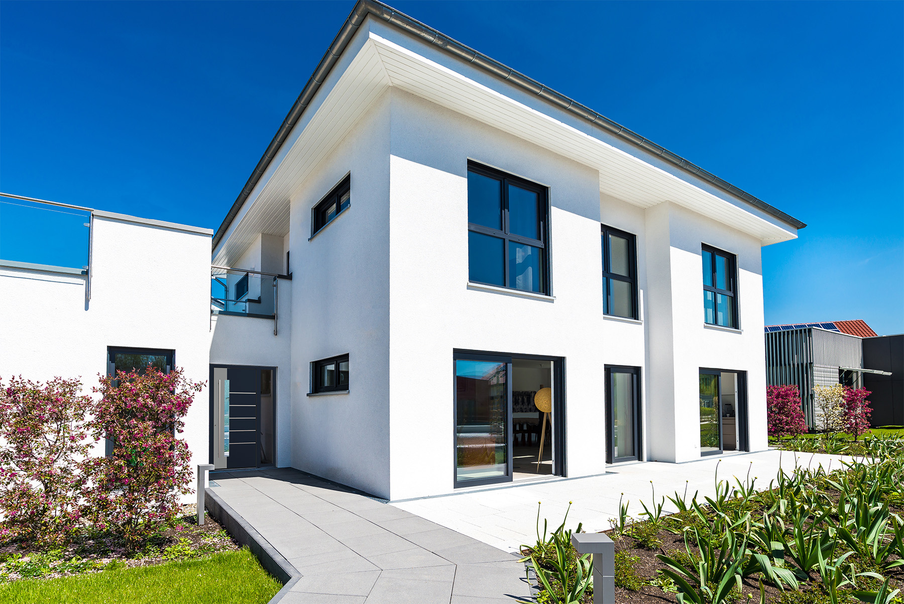 Two-tone front door with stainless applications | WINNERDOOR®