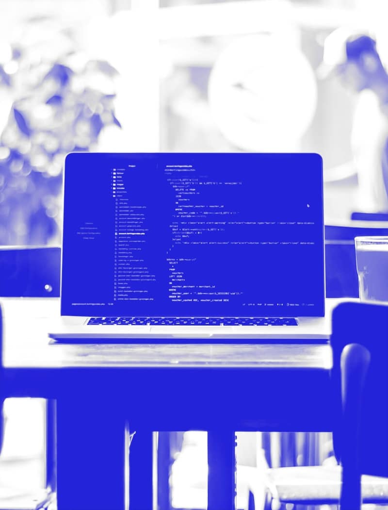 Retail Compass / Nosotros