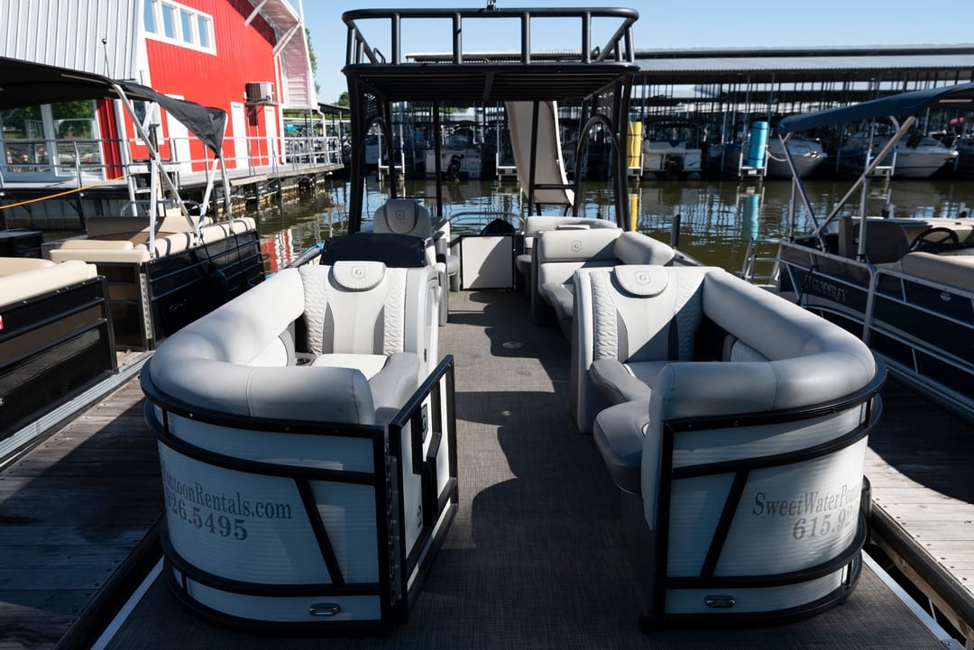 Sweetwater Pontoon Rentals | Hendersonville, TN