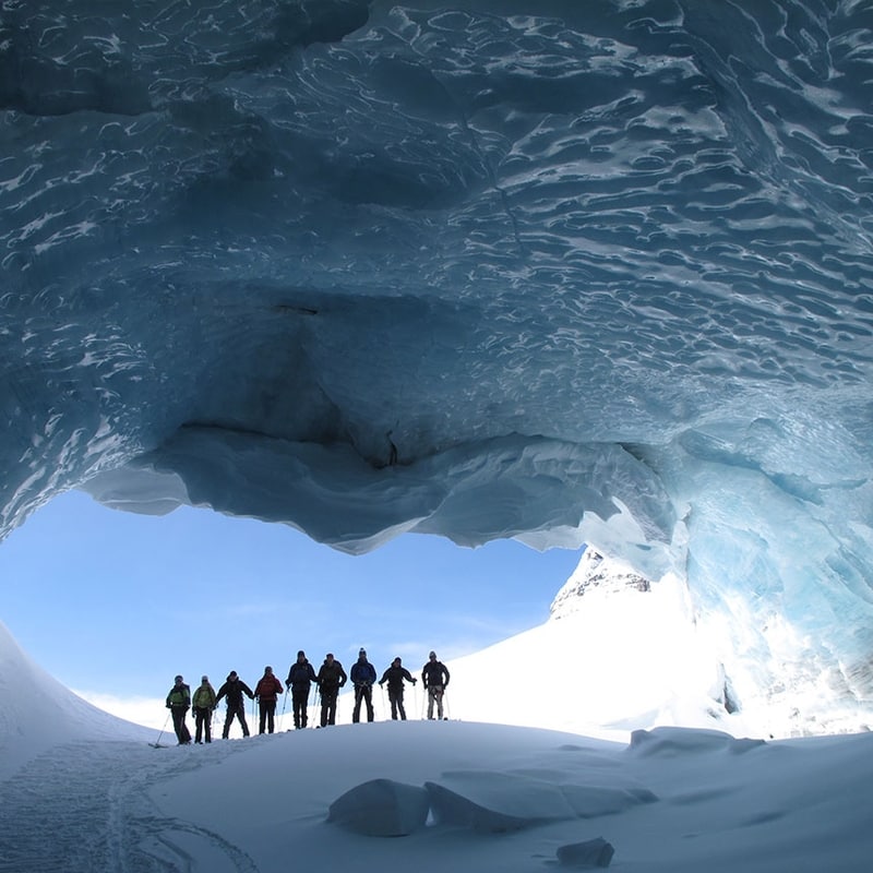 Icefall Lodge | Guided Skiing