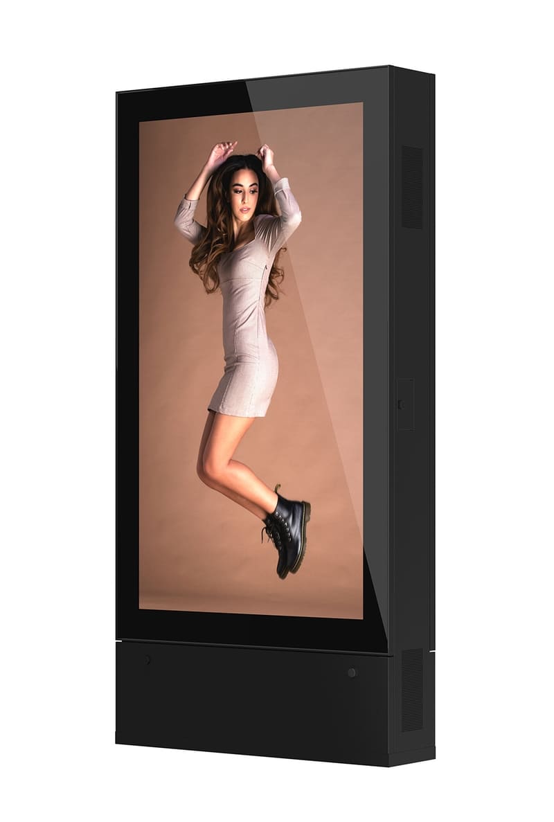 Outdoor LCD Digital Signage and Kiosk