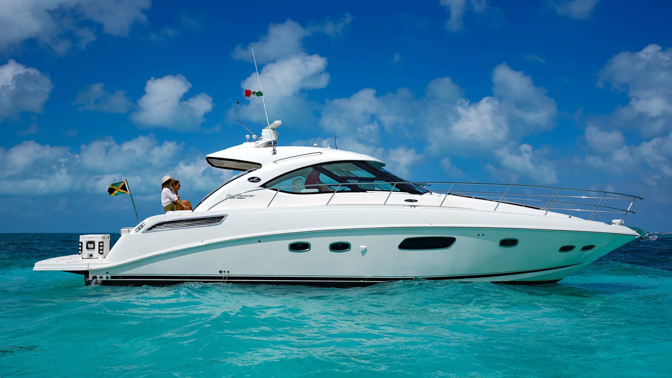 YACHTVIBES | Sealux Rentals