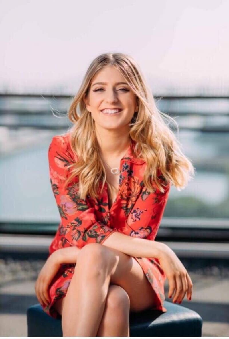 Doireann Glackin | Other Voices Artists