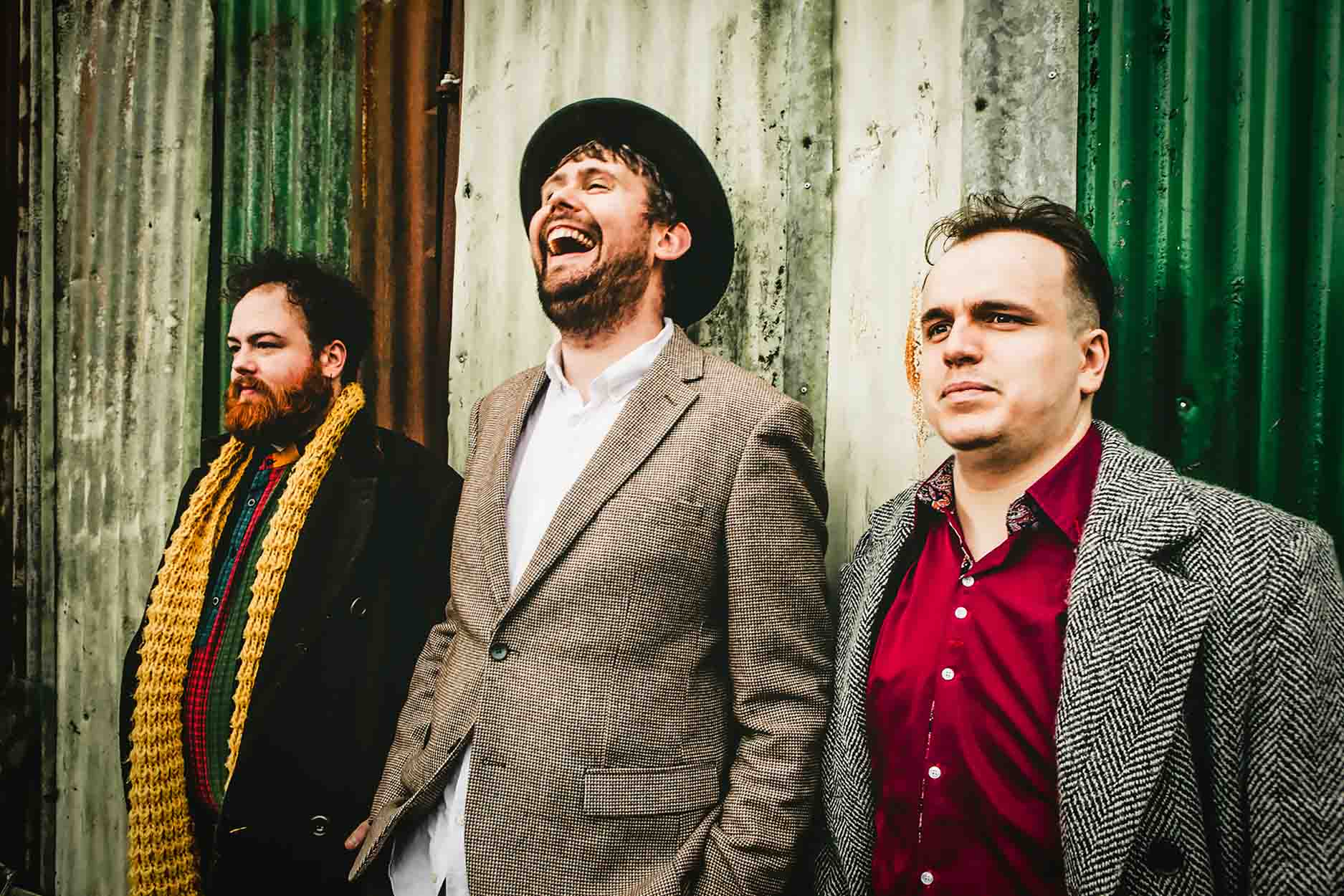 VRï VRï -Jordan Price Williams (cello, voice), Aneirin Jones (violin ...