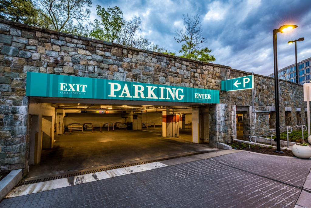 Garage & Parking Signage